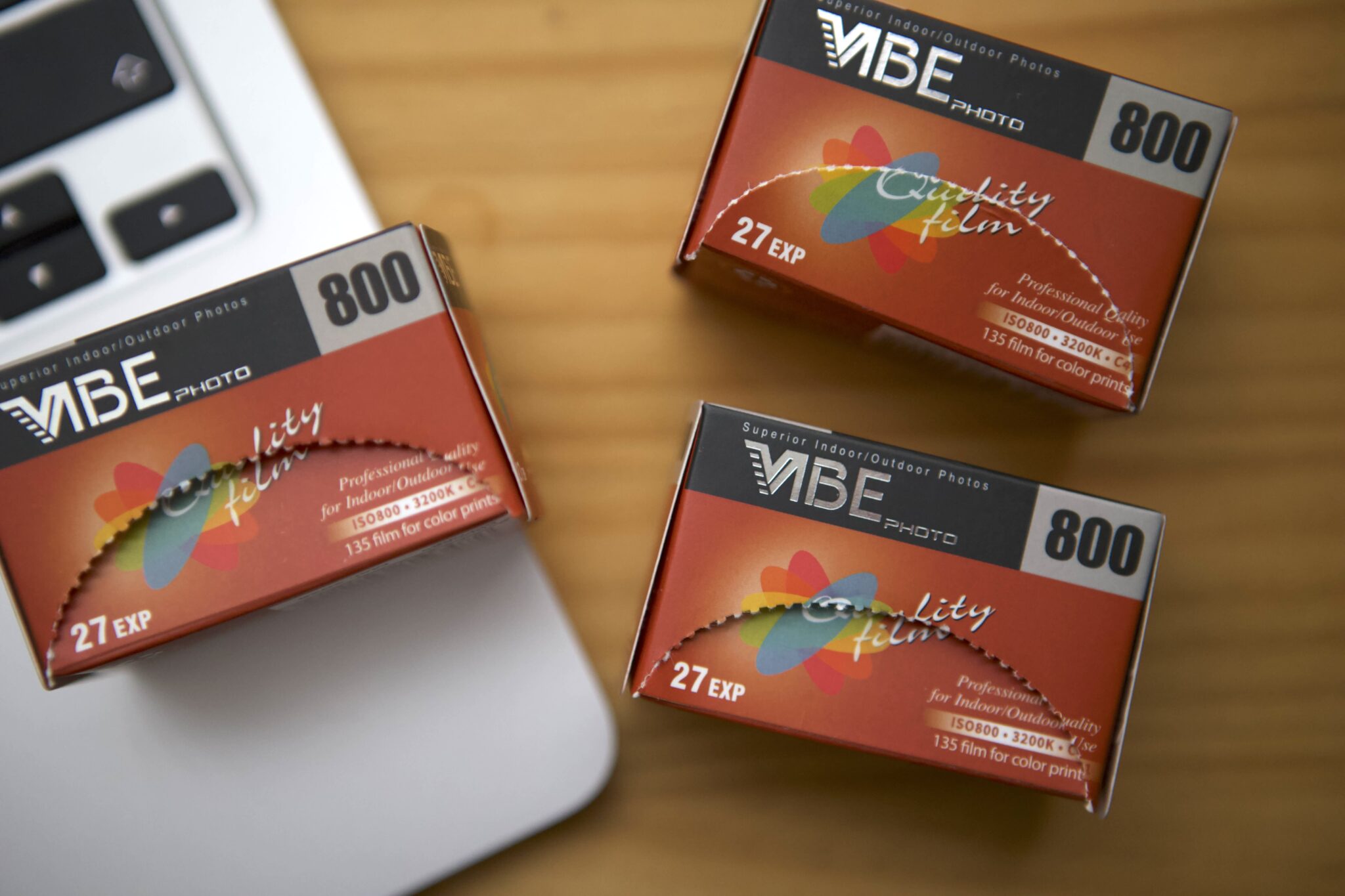 VIBE Max 800 底片體驗：過期底片的未知樂趣 | 巴那那